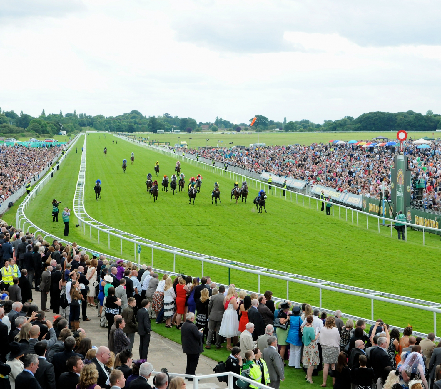 The Dante Suite Hospitality | York Ebor Festival 2023